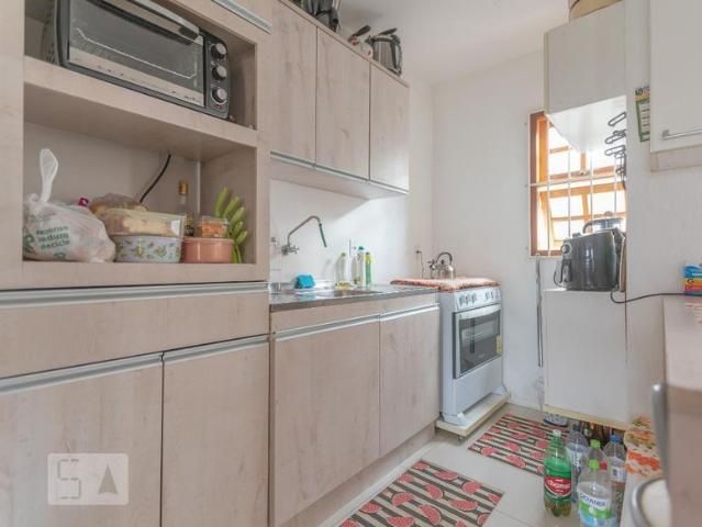 Casa com 3 Quartos e 1 banheiro à Venda, 80 m² por R$ 450.000