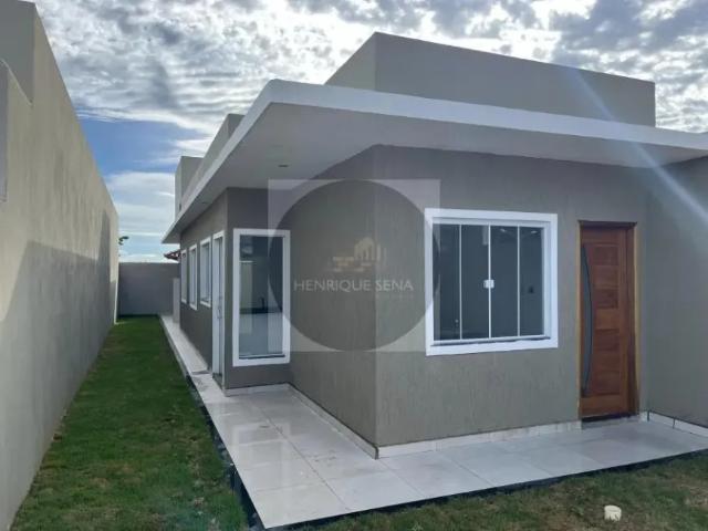 Casa com 3 Quartos e 1 banheiro à Venda, 80 m² por R$ 350.000
