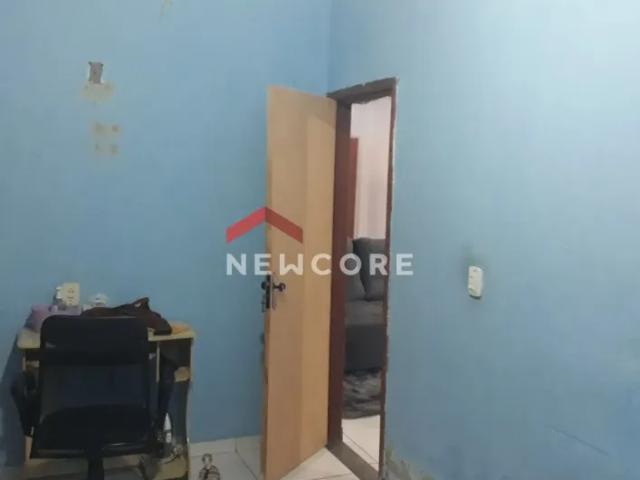 Casa com 3 Quartos e 1 banheiro à Venda, 82 m² por R$ 350.000