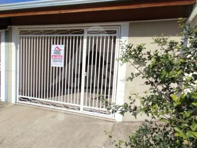 Casa com 3 Quartos e 1 banheiro à Venda, 90 m² por R$ 470.000