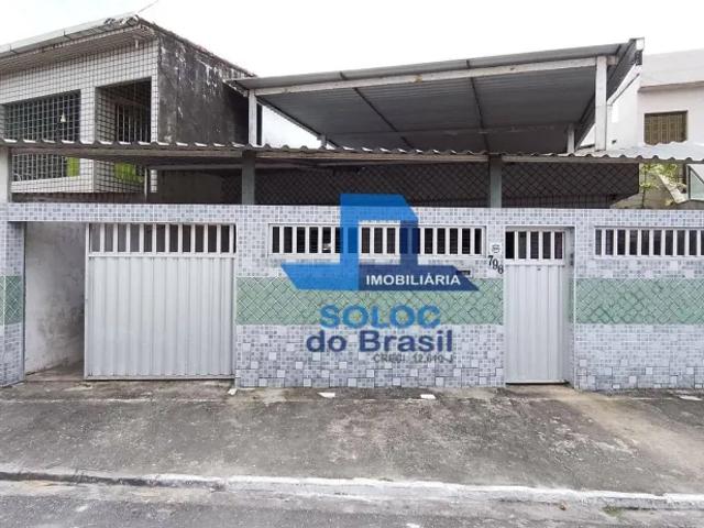 Casa com 3 Quartos e 1 banheiro à Venda, 99 m² por R$ 280.000