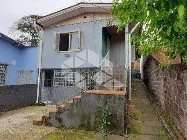 Casa com 3 Quartos e 1 banheiro 3 vagas à Venda no Bairro Medianeira, 145 m² por R$ 299.000,00