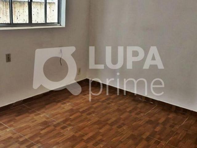 CASA COM 3 QUARTOS E 1 VAGA DE GARAGEM À VENDA NA VILA MARIA BAIXA