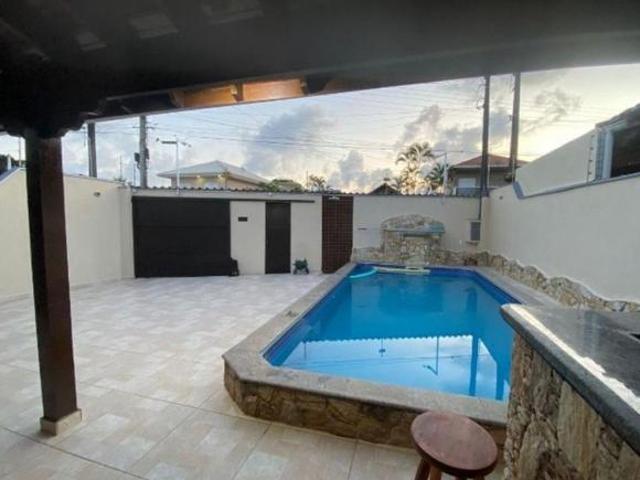 Casa com 3 quartos e 200 m² à venda em Taguatinga