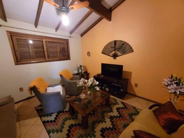 Casa com 3 quartos e 200m² para alugar em Auxiliadora, Porto Alegre