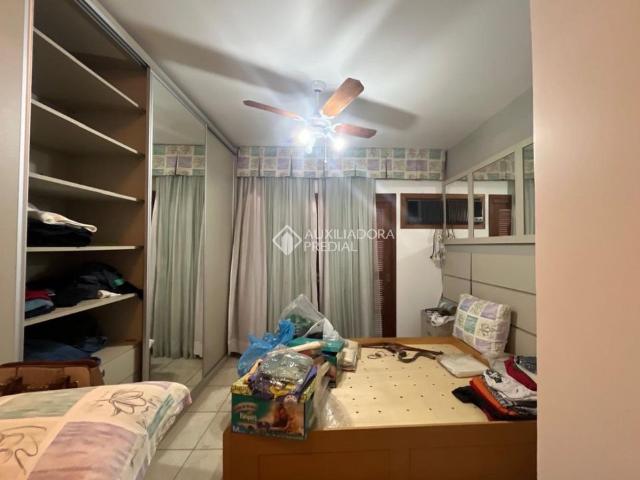 Casa com 3 quartos e 200m² para alugar em Fátima, Canoas