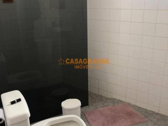 Casa com 3 quartos e 202 metros quadrados no Jardim Universo