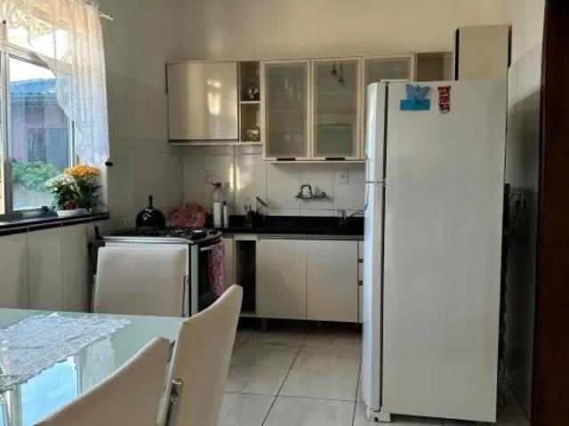 Casa com 3 quartos, 1 suíte e 220m² à venda em Parque Santa Fé, Porto Alegre