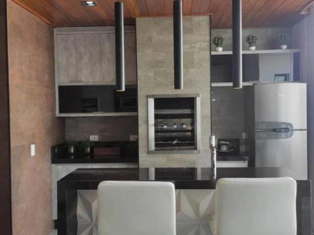 Casa com 3 quartos e 250 m² à venda no Condomínio Estância Marambaia