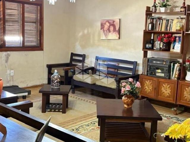 Casa com 3 quartos e 280m² à venda no bairro Vila Ipiranga