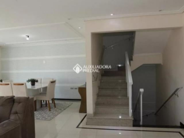 Casa com 3 quartos e 280m² para alugar em Nova Petrópolis, São Bernardo do Campo