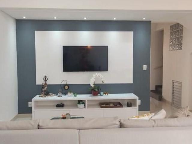 Casa com 3 Quartos e 2 banheiro à Venda, 135m²Vila Nova Bonsucesso guarulhos sp