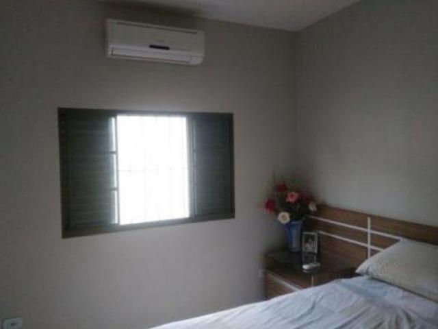 Casa com 3 Quartos e 2 banheiro à Venda, 135m² Centro São Roque São Paulo