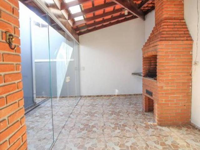 Casa com 3 Quartos e 2 banheiro à Venda, 137m²Jandira, São Paulo