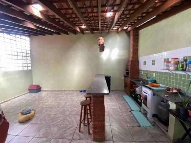 Casa com 3 Quartos e 2 banheiro à Venda, 139m²Jacareí, São Paulo