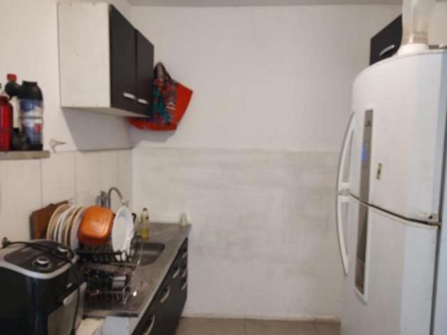 Casa com 3 quartos e 2 banheiros