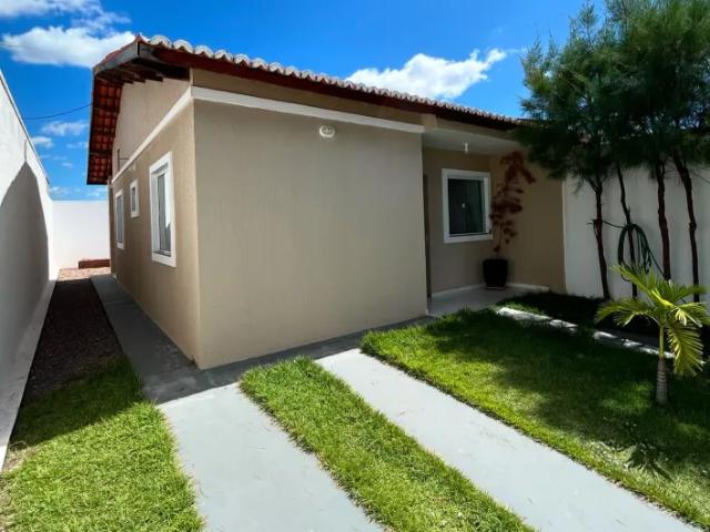 Casa com 3 Quartos e 2 banheiros à Venda, 145 m² por R$ 190.000