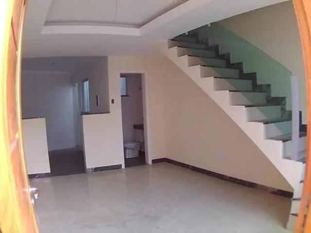 Casa com 3 Quartos e 2 banheiros à Venda, 150 m² por R$ 280.000