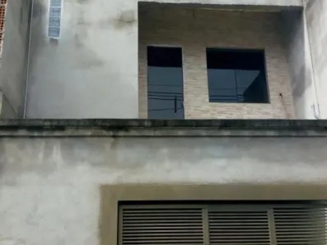 Casa com 3 Quartos e 2 banheiros à Venda, 150 m² por R$ 299.000