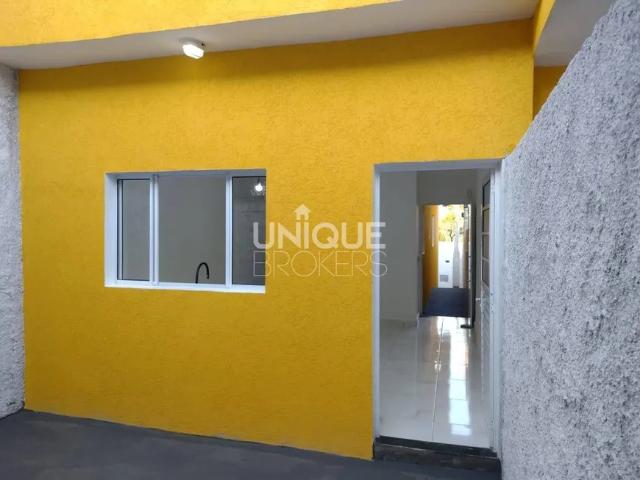 Casa com 3 Quartos e 2 banheiros à Venda, 150 m² por R$ 345.000