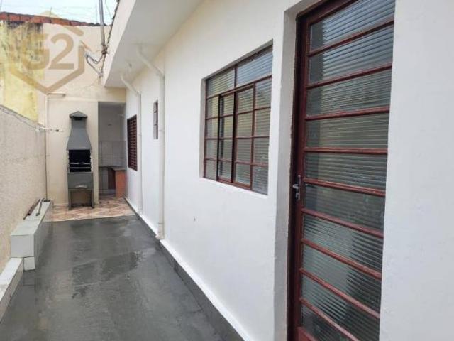 Casa com 3 Quartos e 2 banheiros à Venda, 159 m² por R$ 320.000