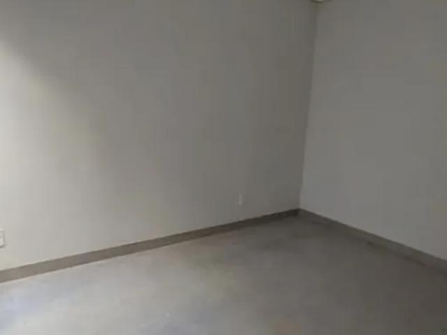 Casa com 3 Quartos e 2 banheiros à Venda, 160 m² por R$ 340.000