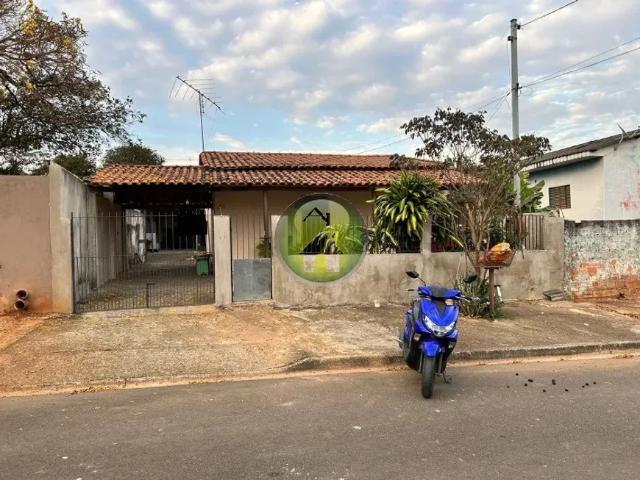 Casa com 3 Quartos e 2 banheiros à Venda, 169 m² por R$ 280.000