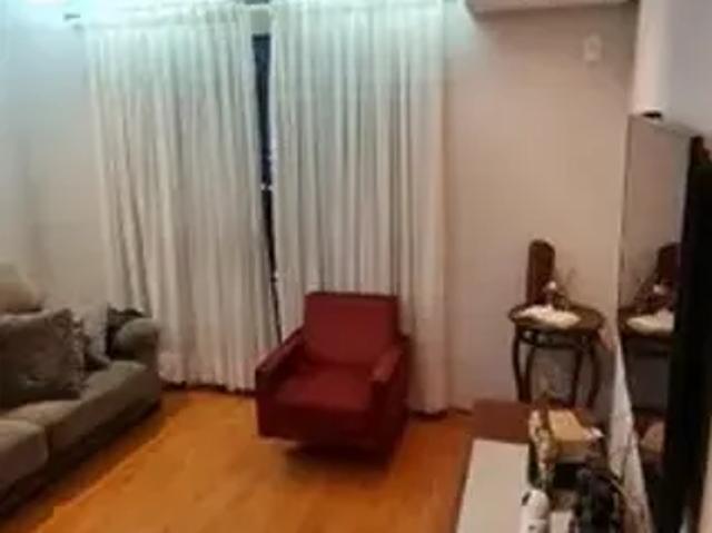 Casa com 3 Quartos e 2 banheiros à Venda, 170 m² por R$ 320.000
