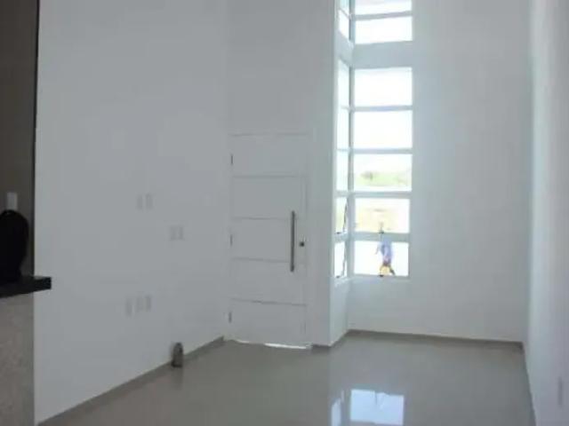 Casa com 3 Quartos e 2 banheiros à Venda, 175 m² por R$ 340.000