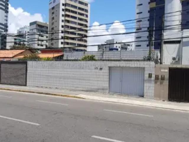 Casa com 3 Quartos e 2 banheiros à Venda, 180 m² por R$ 1.500.000