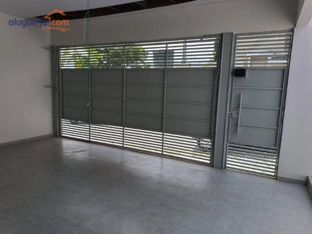Casa com 3 Quartos e 2 banheiros à Venda, 185 m² por R$ 875.000