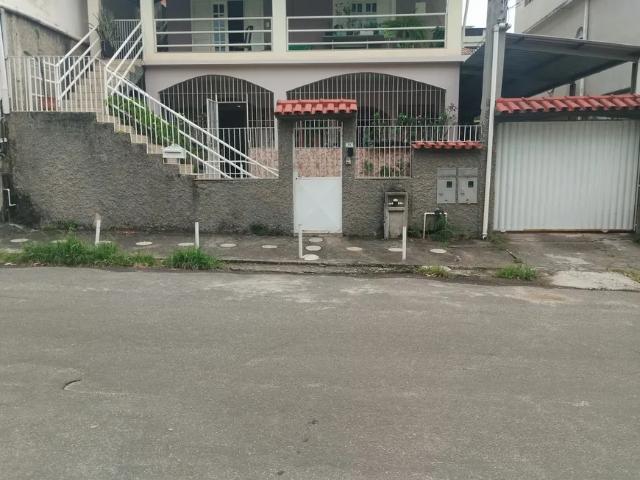 Casa com 3 Quartos e 2 banheiros à Venda, 190 m² por R$ 300.000