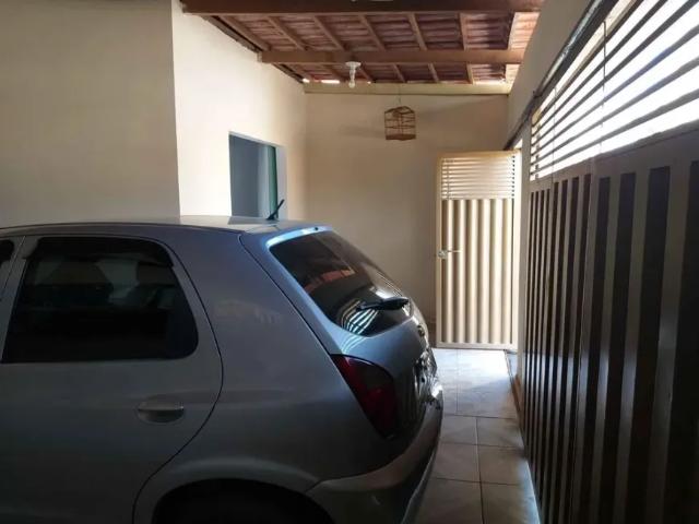 Casa com 3 Quartos e 2 banheiros à Venda, 100 m² por R$ 110.000