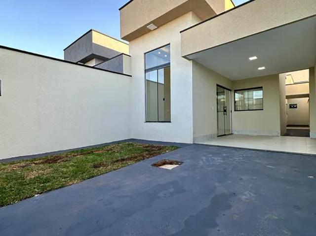 Casa com 3 Quartos e 2 banheiros à Venda, 100 m² por R$ 360.000