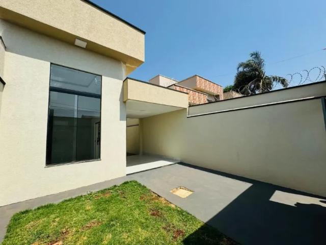 Casa com 3 Quartos e 2 banheiros à Venda, 100 m² por R$ 360.000