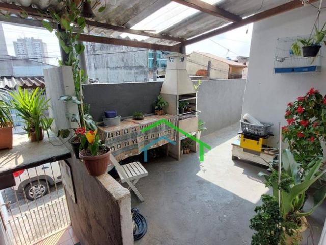 Casa com 3 Quartos e 2 banheiros à Venda, 100 m² por R$ 330.000