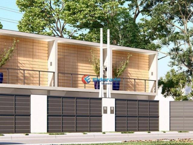 Casa com 3 Quartos e 2 banheiros à Venda, 114 m² por R$ 360.000