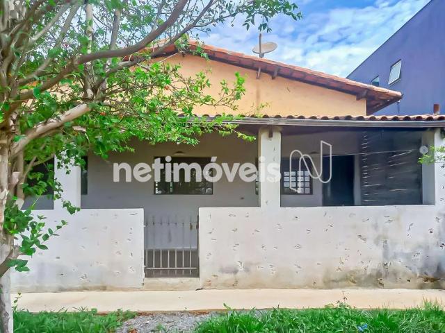 Casa com 3 Quartos e 2 banheiros à Venda, 114 m² por R$ 500.000