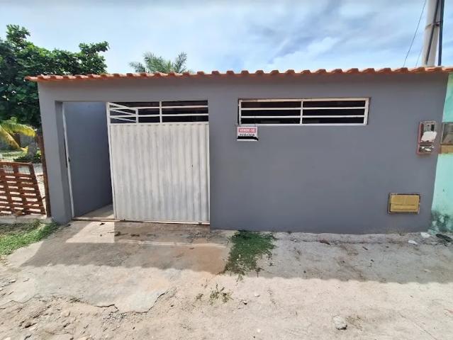 Casa com 3 Quartos e 2 banheiros à Venda, 120 m² por R$ 150.000