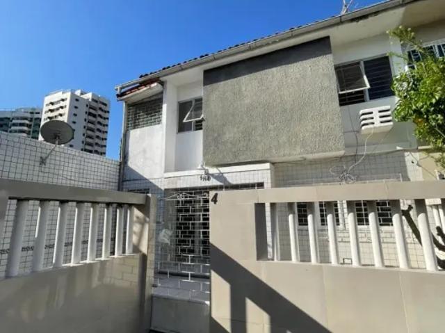 Casa com 3 Quartos e 2 banheiros à Venda, 120 m² por R$ 345.000