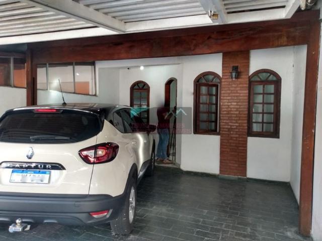 Casa com 3 Quartos e 2 banheiros à Venda, 120 m² por R$ 360.000