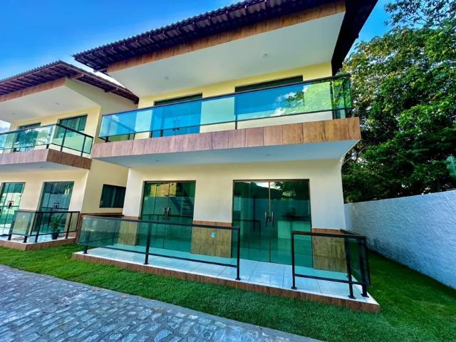 Casa com 3 Quartos e 2 banheiros à Venda, 120 m² por R$ 460.000
