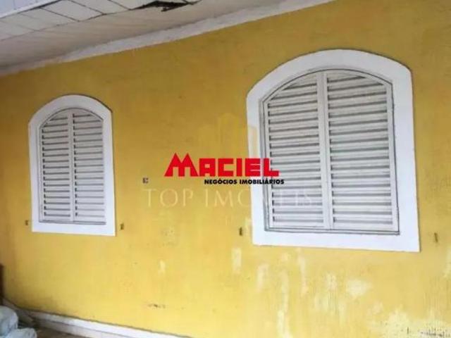 Casa com 3 Quartos e 2 banheiros à Venda, 120 m² por R$ 470.000 Jd. Nova Republica