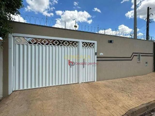 Casa com 3 Quartos e 2 banheiros à Venda, 130 m² por R$ 280.000