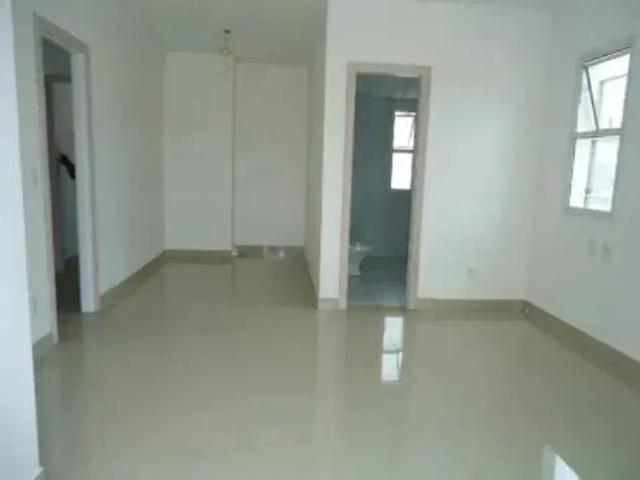 Casa com 3 Quartos e 2 banheiros à Venda, 130 m² por R$ 290.000