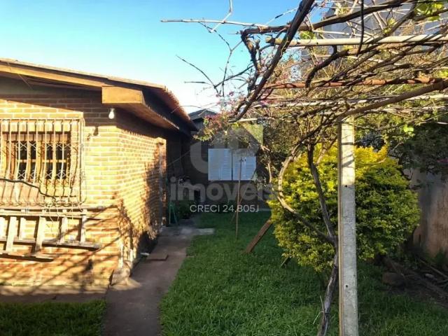 Casa com 3 Quartos e 2 banheiros à Venda, 130 m² por R$ 350.000