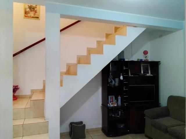 Casa com 3 Quartos e 2 banheiros à Venda, 250 m² por R$ 280.000