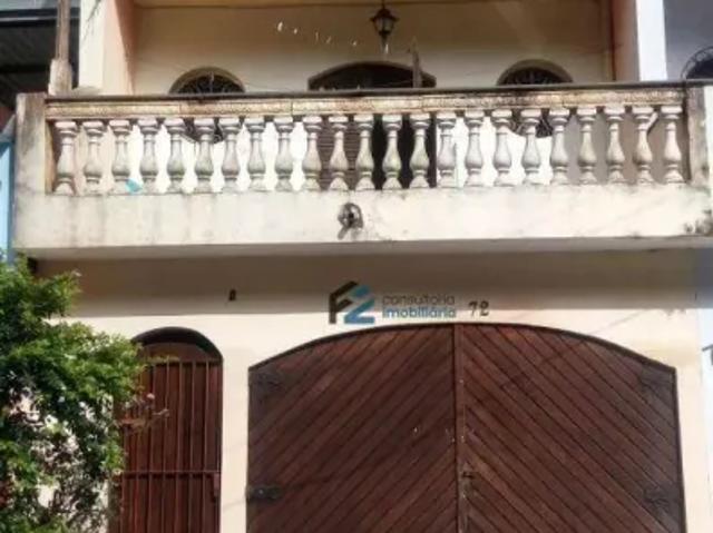 Casa com 3 Quartos e 2 banheiros à Venda, 250 m² por R$ 297.000