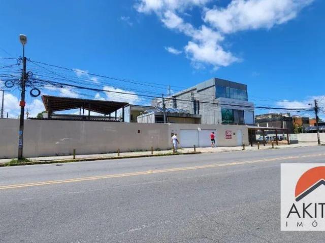 Casa com 3 Quartos e 2 banheiros à Venda, 350 m² por R$ 899.000