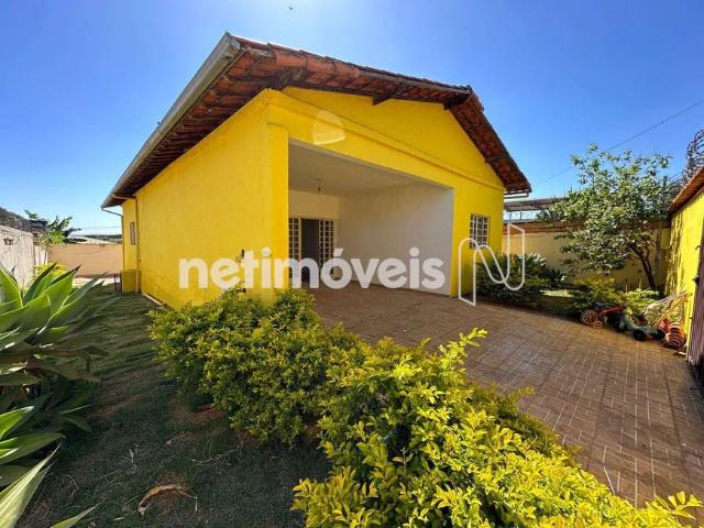 Casa com 3 Quartos e 2 banheiros à Venda, 360 m² por R$ 350.000